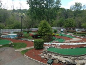 Mini Golf - Yorktown Golf and Baseball